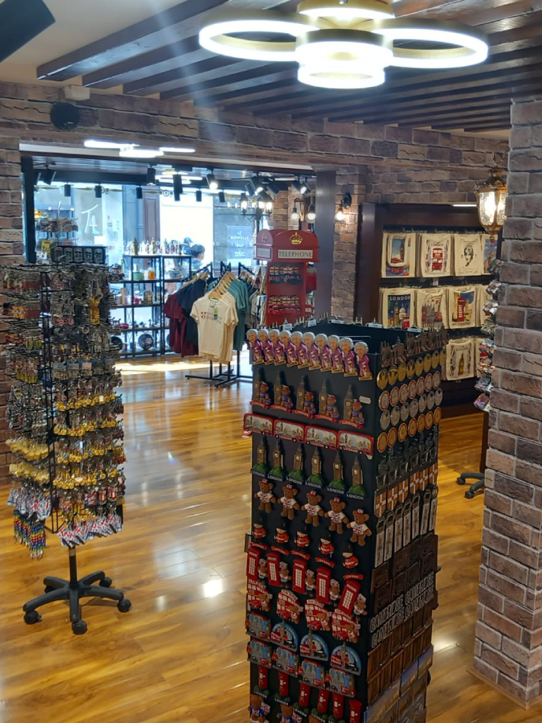 19 - Maxshelf - Retail Equipment Solutions